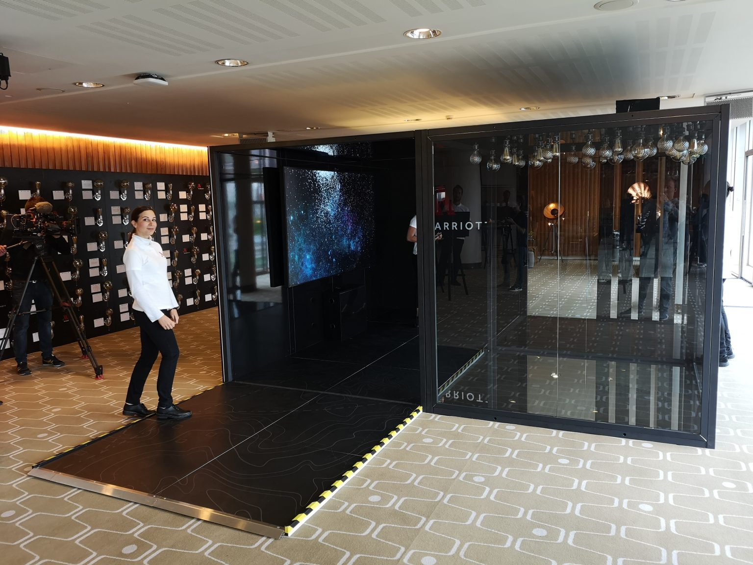 Marriott Interactive Lights – STUDIO PLAY